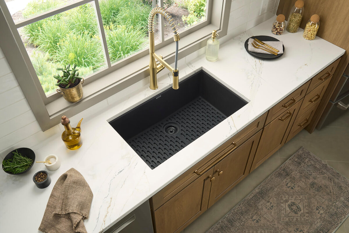 Ruvati Seneca Brushed Gold Single Handle Pull Down Kitchen Faucet Tall ...