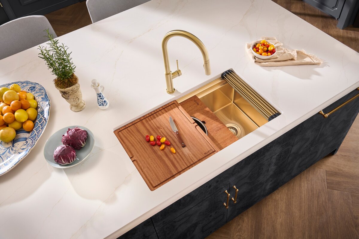 Ruvati Vestia Single Handle Pull Down Kitchen Faucet Knurled Modern Arc ...