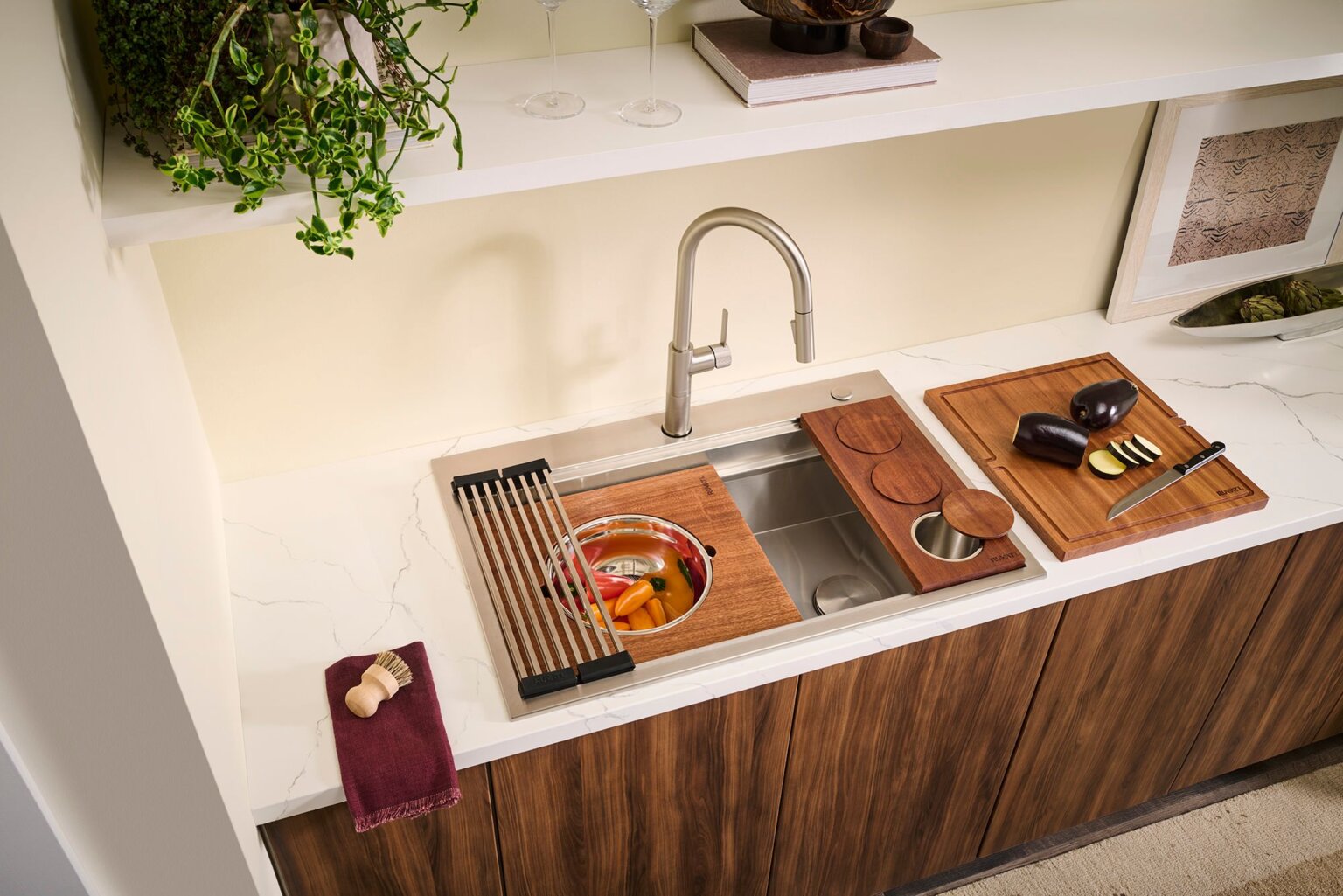 Ruvati Isola Single Handle Pull Down Kitchen Faucet Knurling ...